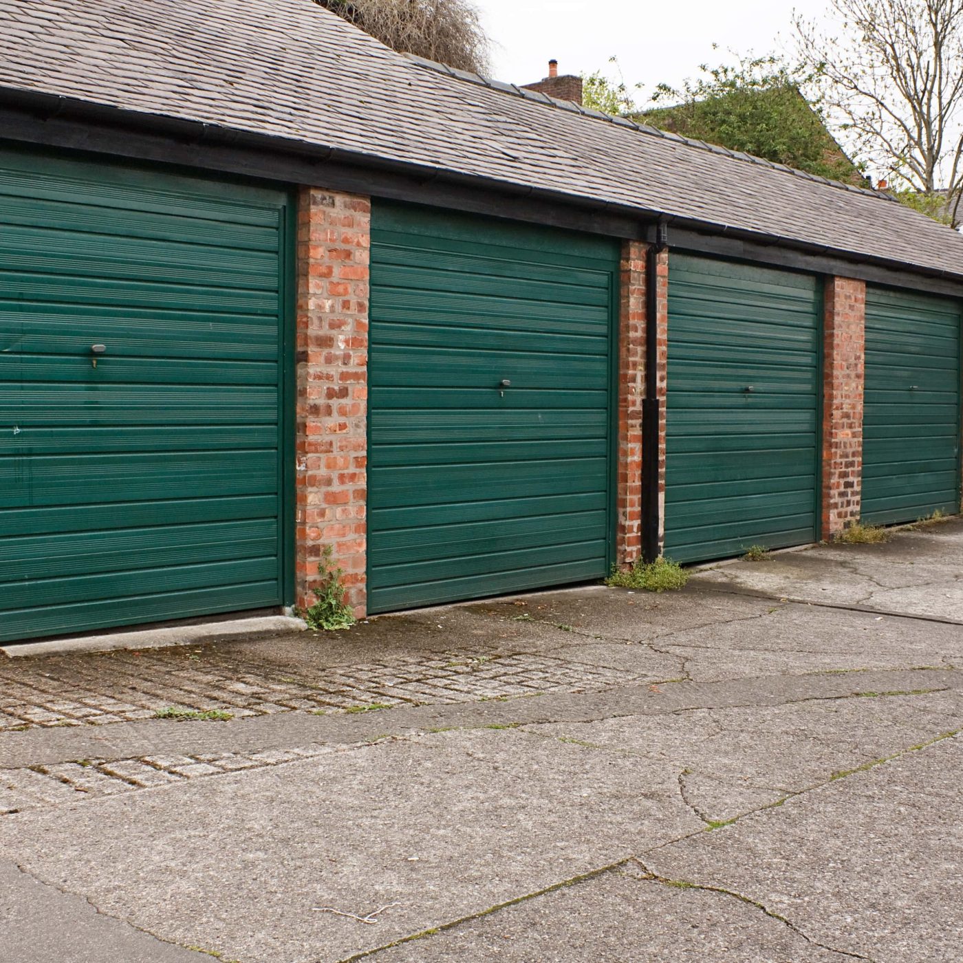 Garages - Trivallis